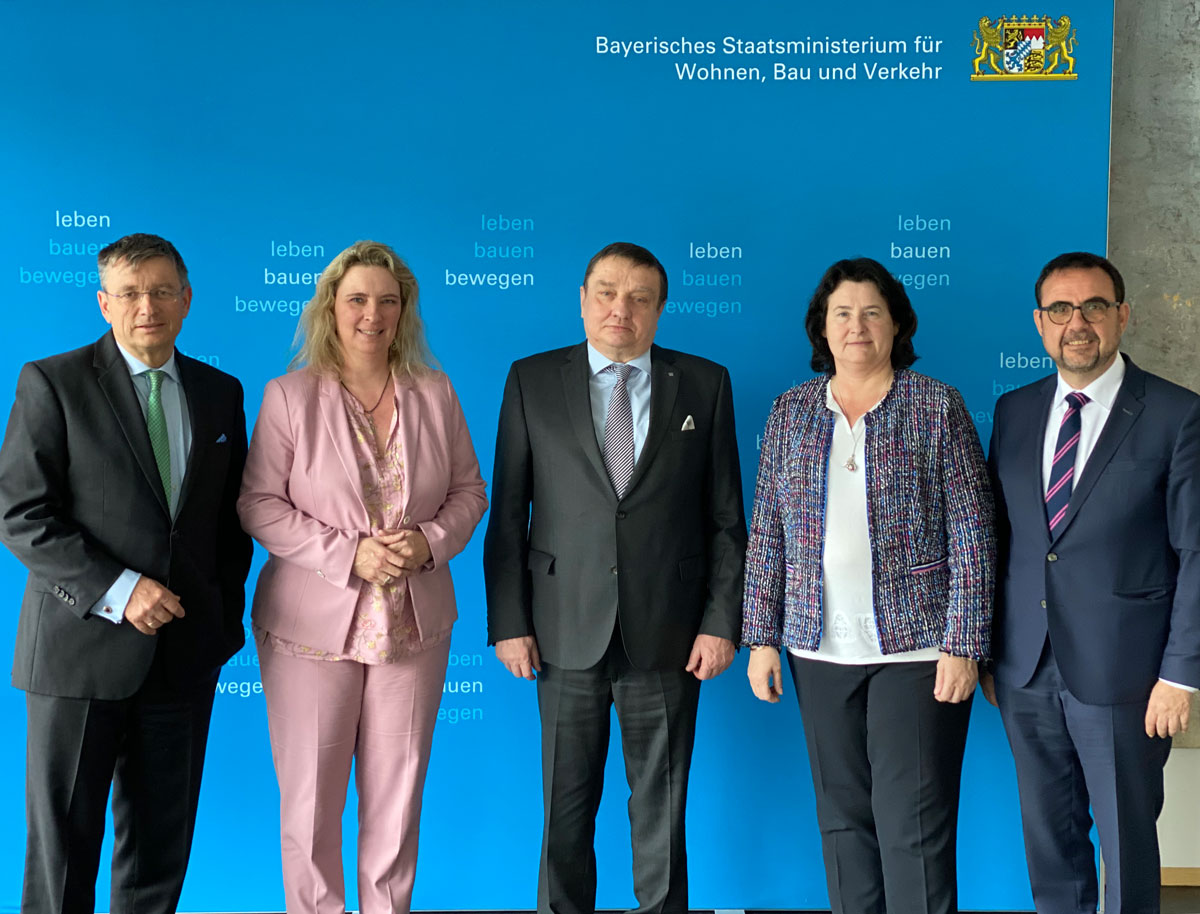 Bilder - Bayerisches Staatsministerium für Wohnen, Bau und Verkehr